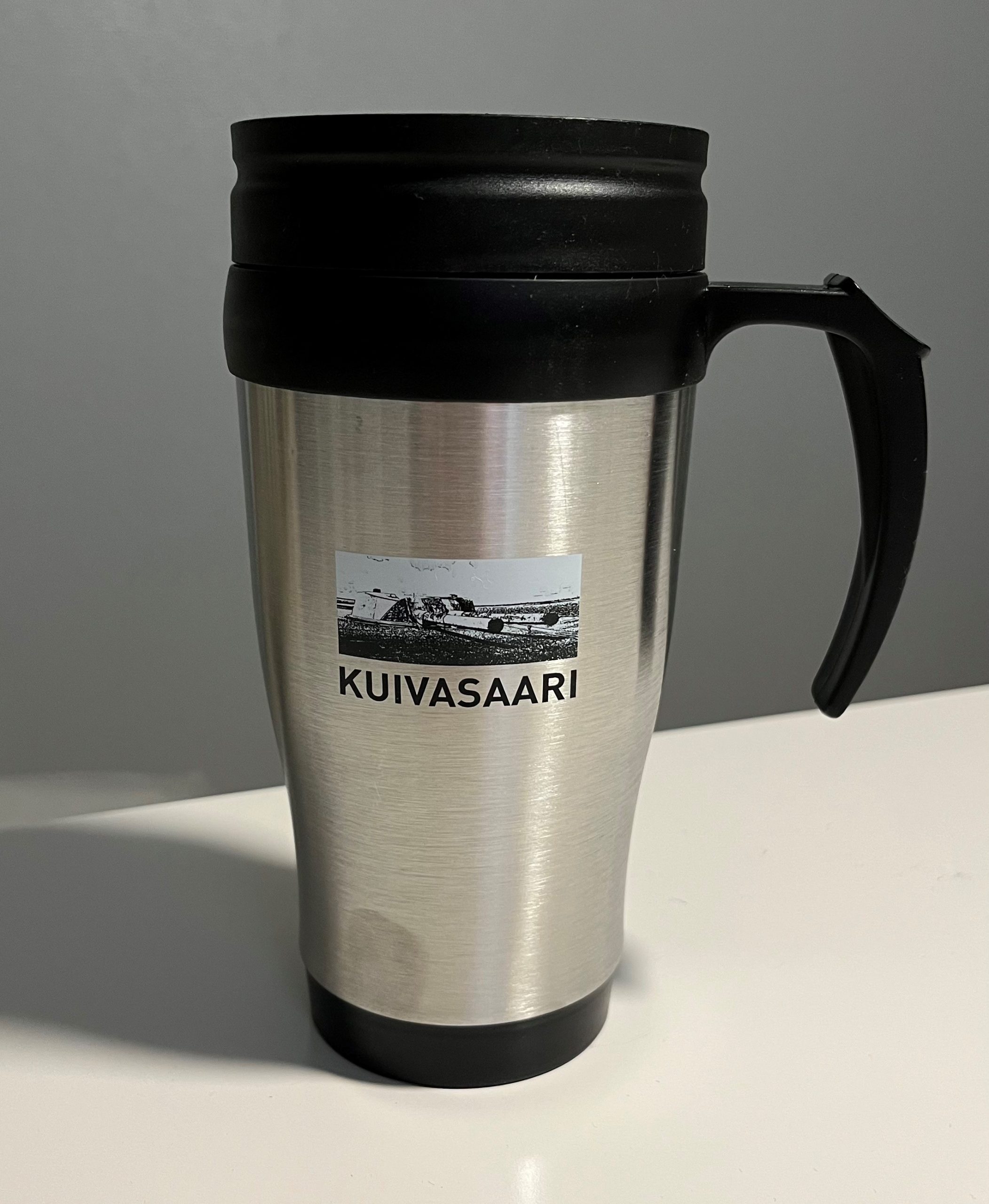 Kuivasaari-termosmuki – Suomenlinnan Rannikkotykistökilta